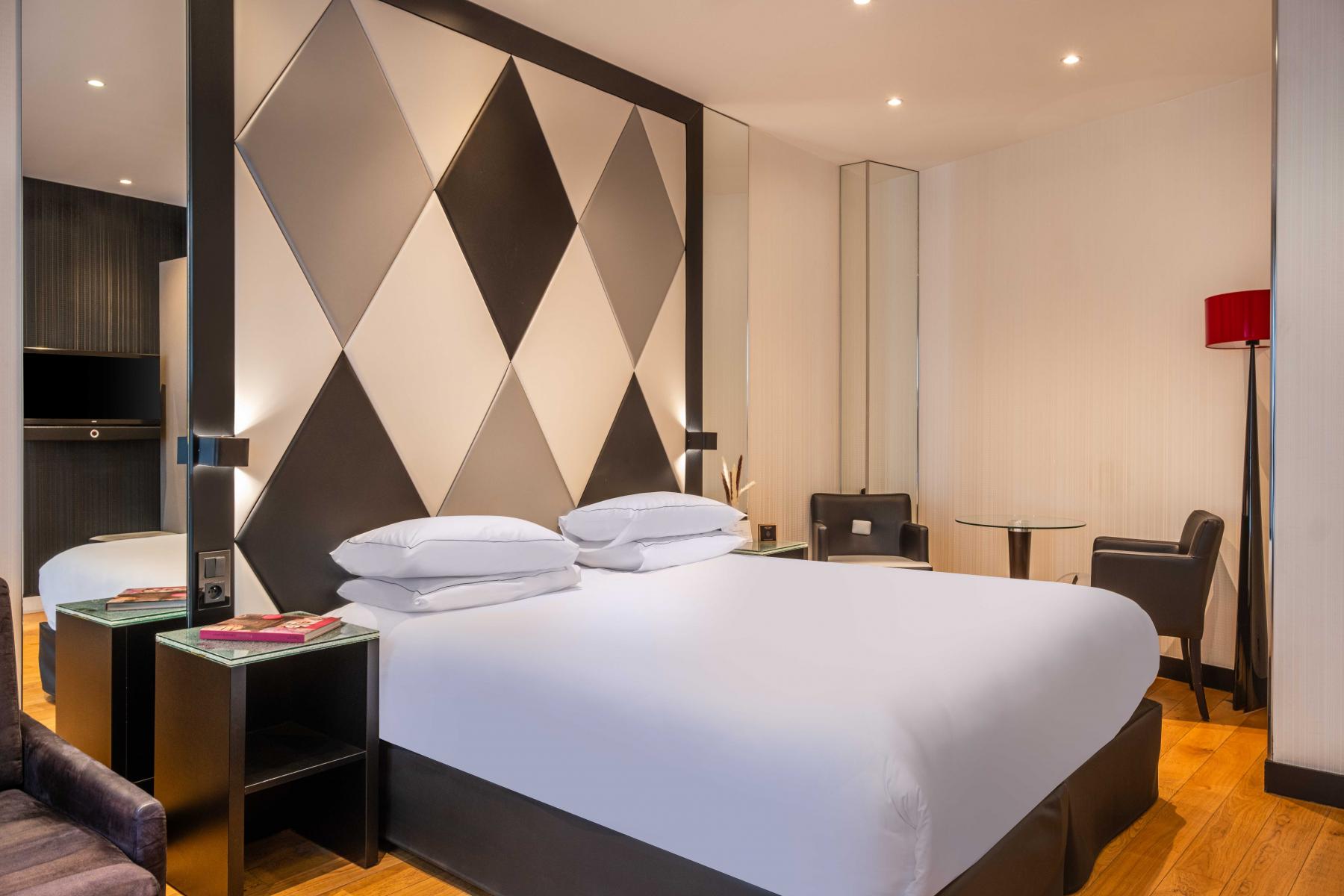 L' Empire Paris | Official Website | Boutique Hotel near Louvre Museum ...